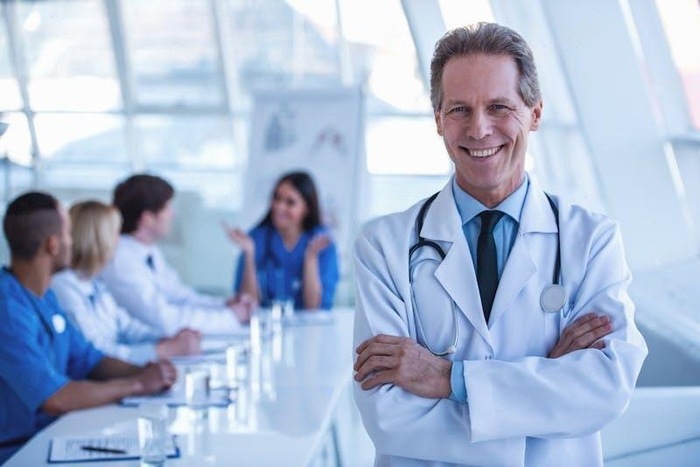 How to Become a Medical Director: Skills and Pathways
